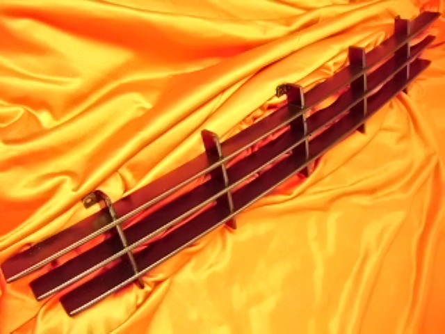 [63025100] 512 TR RADIATOR MASK (Pattern)